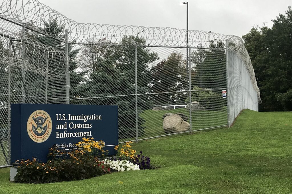 Cornell Law School: Immigration Clinic Visits Batavia Detention Center ...