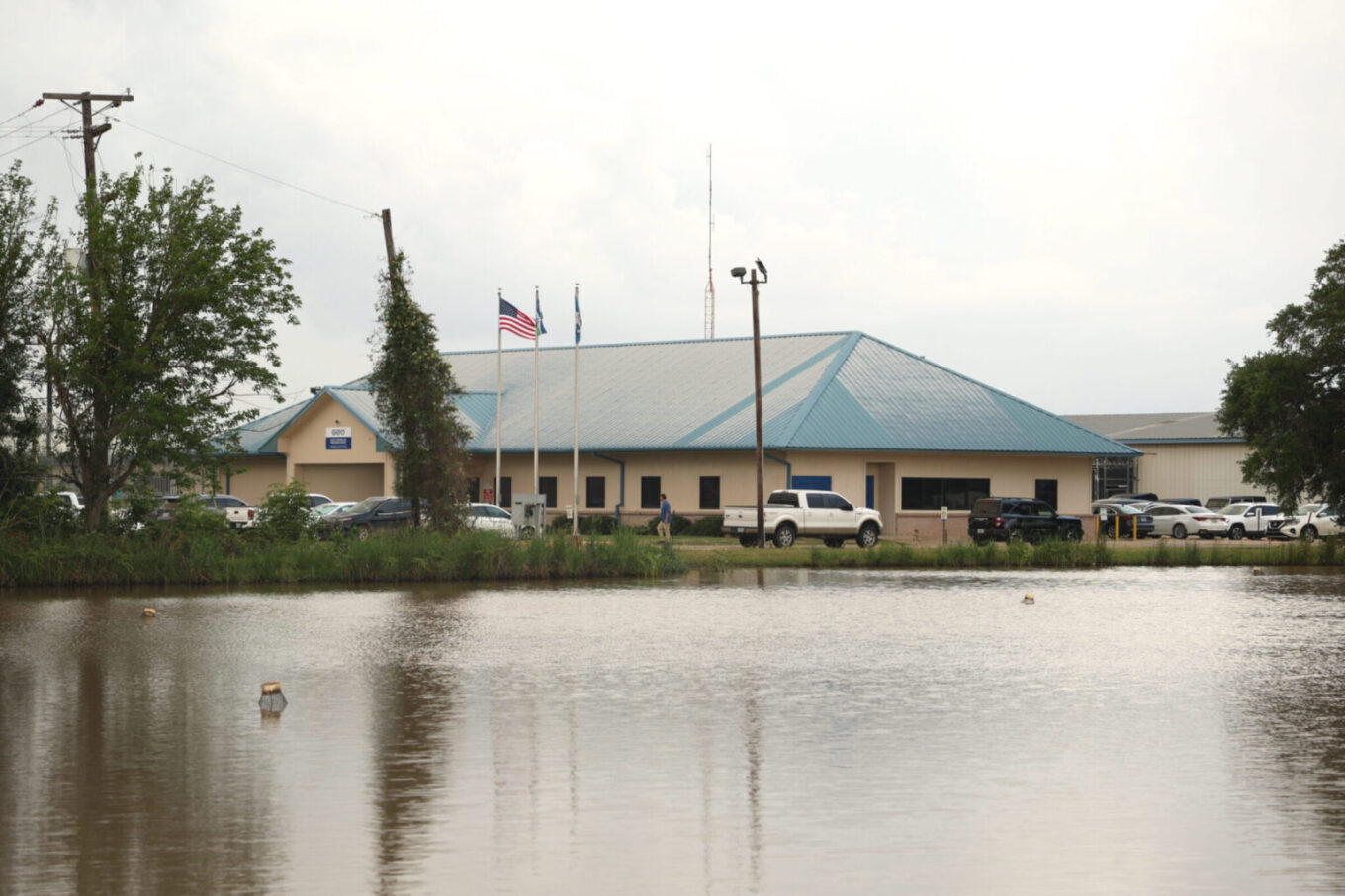 Slate: A Former ICE Official Is Worried the Agency Is About to Go on a ...